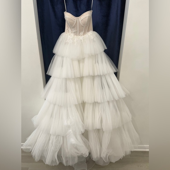 Allure | Dresses | Sample Allure White Tiered Wedding Dress | Poshmark